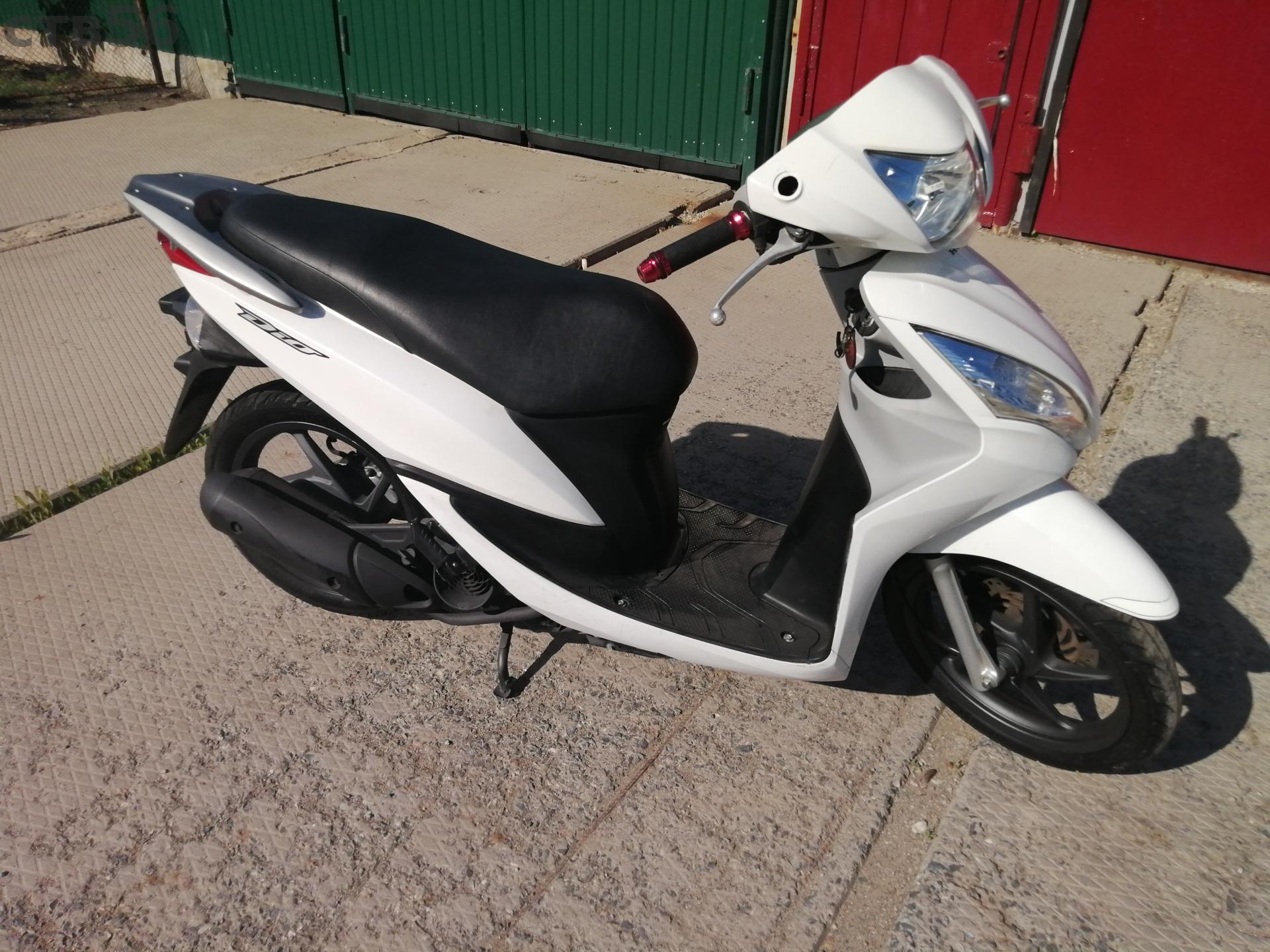 Скутер HONDA DIO110