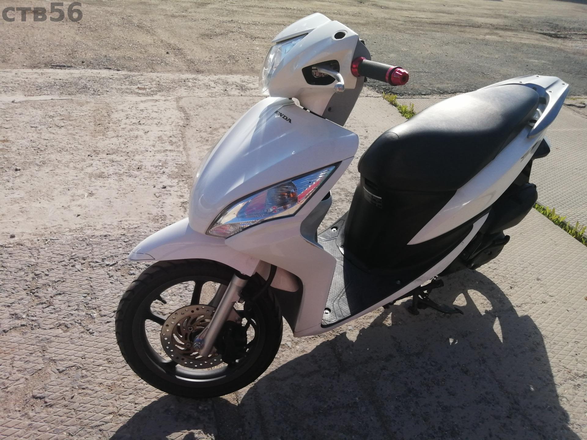 Скутер HONDA DIO110